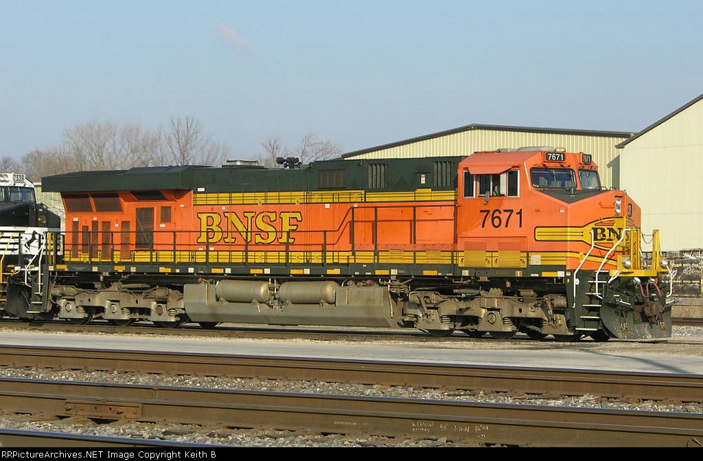 BNSF 7671